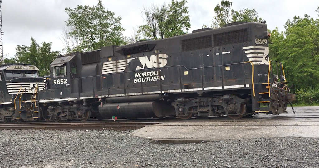 NS 5652 (CR 7870) | Conrail Photo Archive